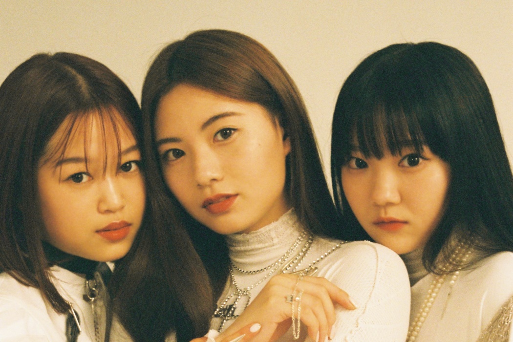 iScream｜Maybe…YES ーー月刊EXILE | TOKYO HEADLINE